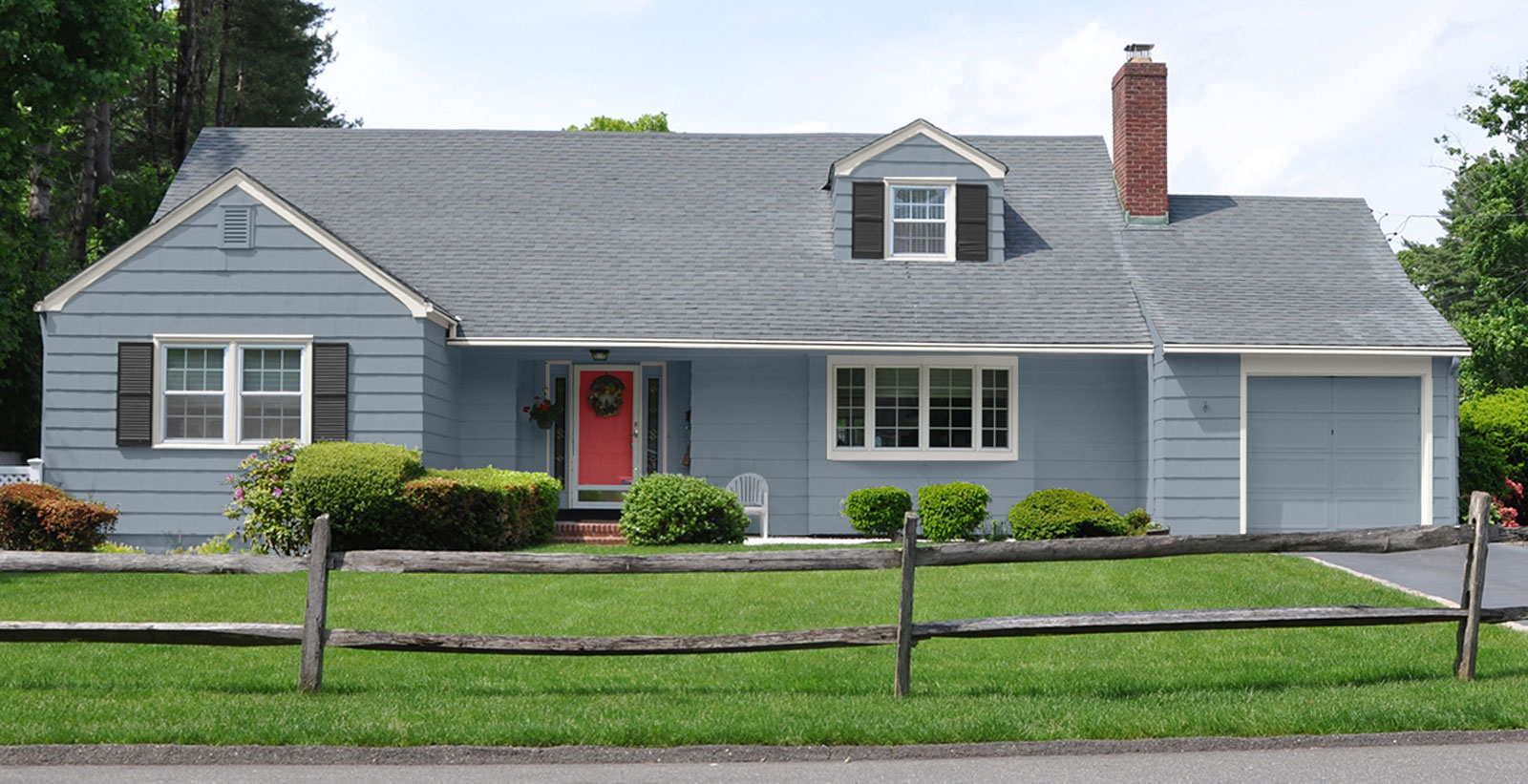 Cool Traditional Ranch House | Home Exterior Color Inspiration | Behr