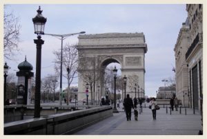 Paris border - Colorfully BEHR