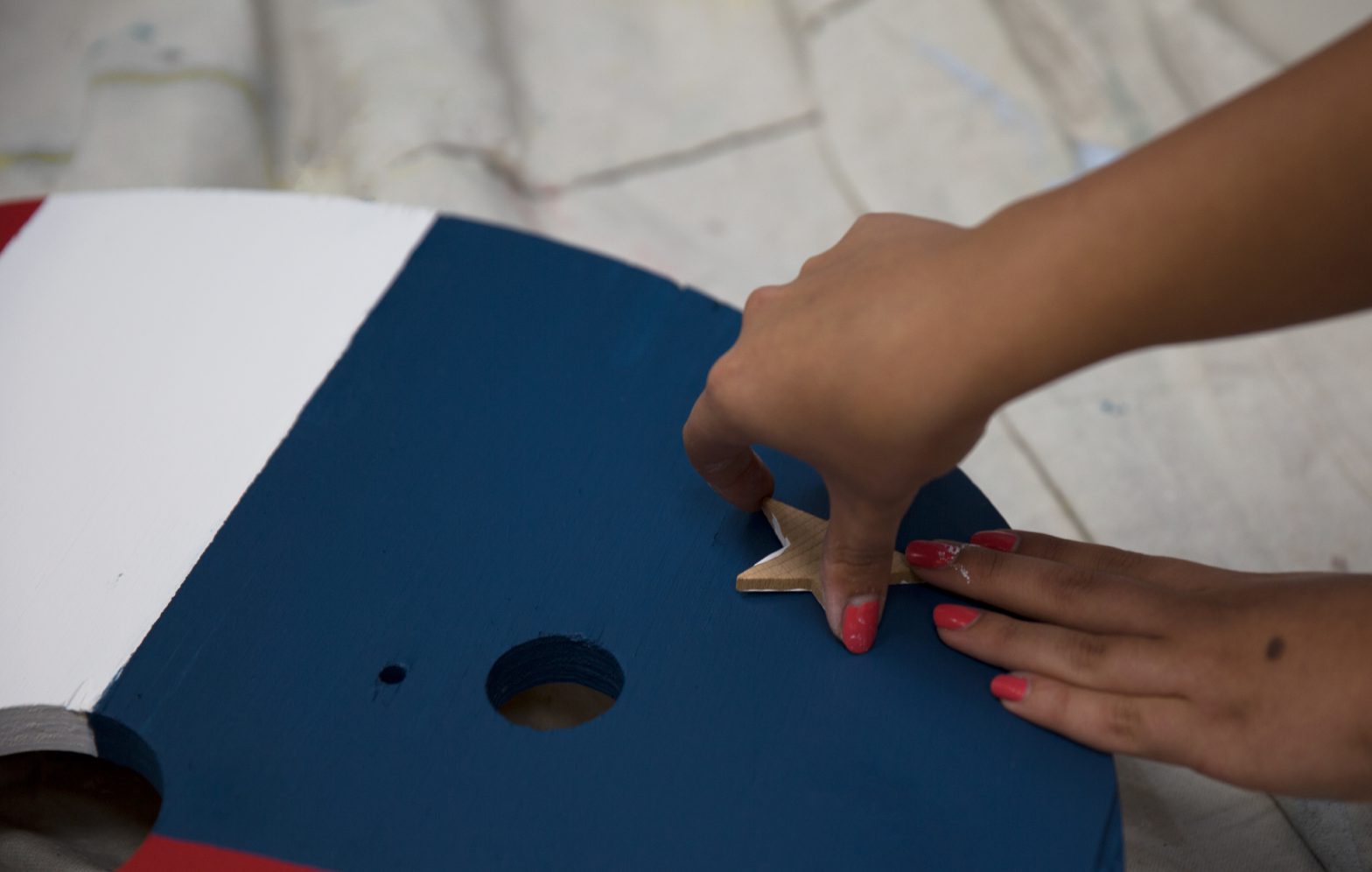 Build a 4th of July Inspired Patriotic Clock | Colorfully BEHR