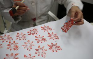 Move-stencil-blog-crop - Colorfully BEHR