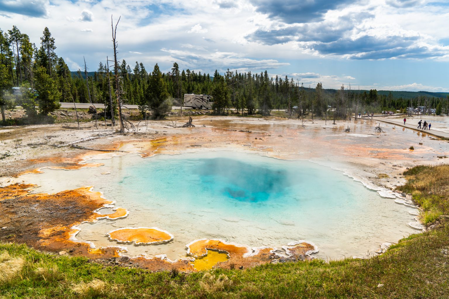 Color Explorer: A Color Quest in Yellowstone | Colorfully BEHR