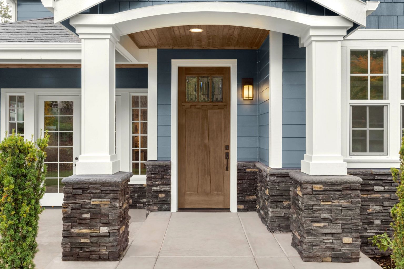 2024 Exterior Stain Colour of the Year – Tugboat | Behr