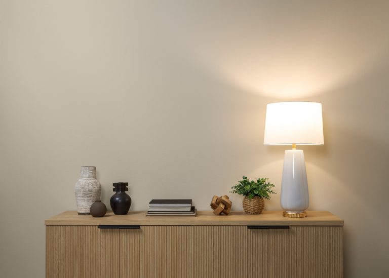 How Lighting Affects Color - Colorfully BEHR How Lighting Affects Paint ...