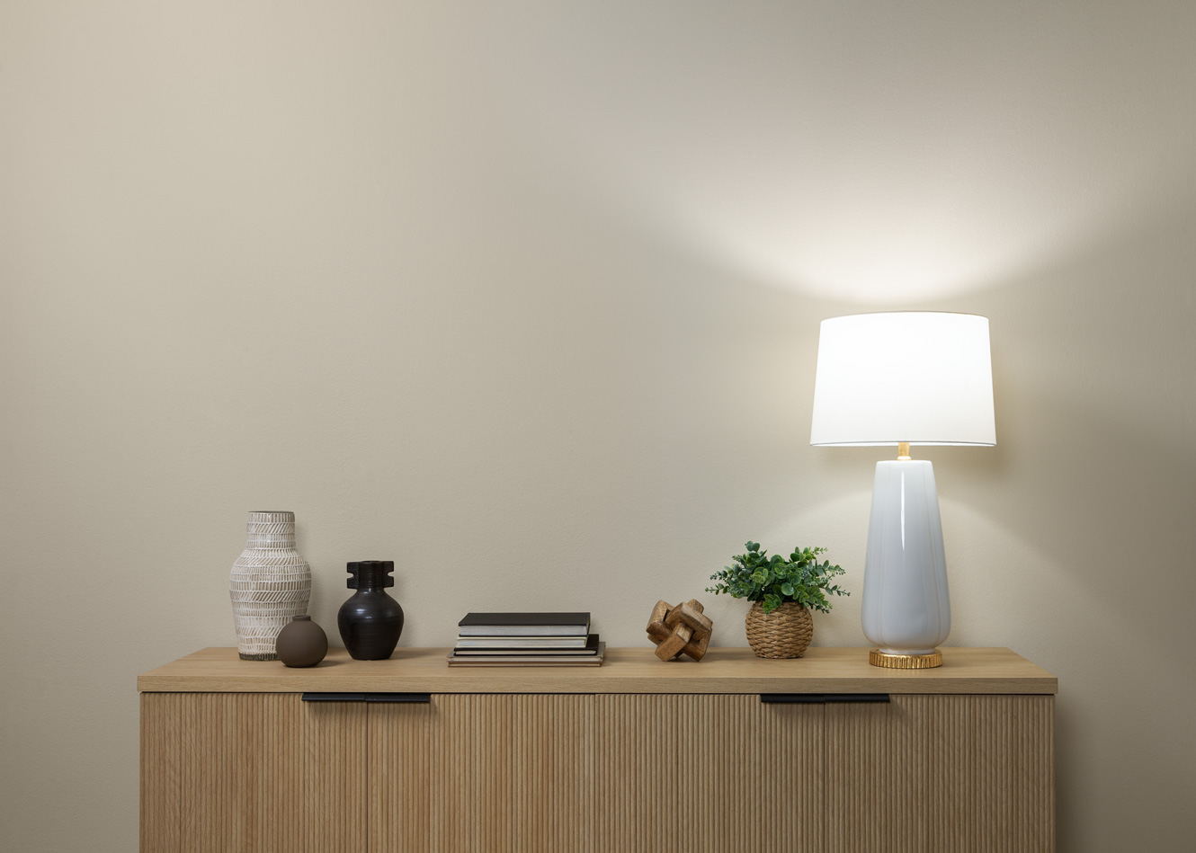 How Lighting Affects Color - Colorfully BEHR How Lighting Affects Paint ...