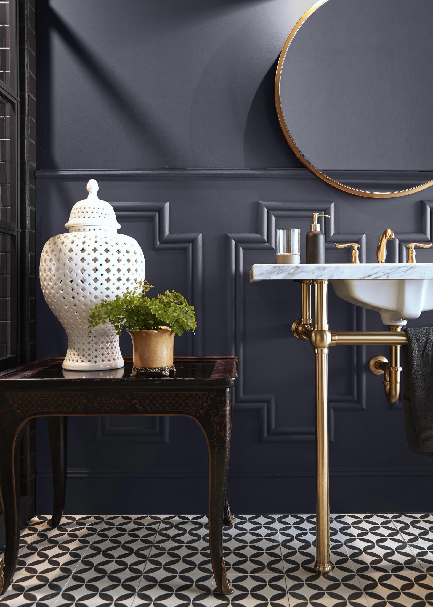Gray Paint Color Palette – Silver Screen | Colorfully BEHR